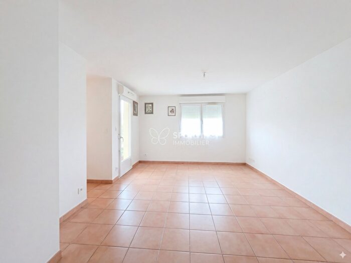 Appartement à vendre - Coutras - 3 pièces - 2 chambres