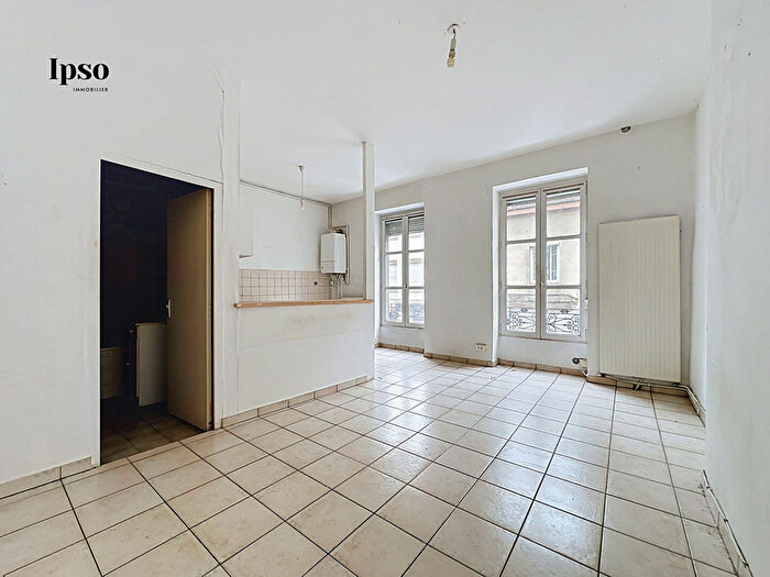 Caluire-et-Cuire, Saint-Clair : Appartement 3 pièces à vendre