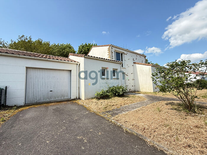 Maison à vendre - Boufféré - 6 pièces - 4 chambres