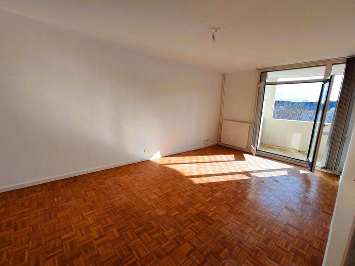 Madeleine-Saint Léonard-Justices, Angers - Appartement 2 pièces à louer