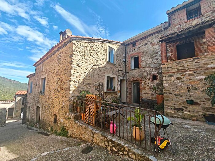 Maison 5 pièces à Calmeilles, à vendre