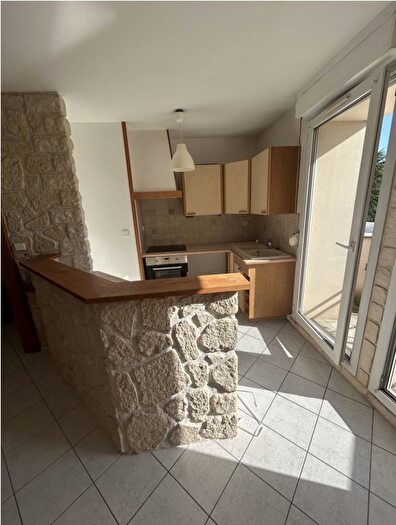 Pontault-Combault, Mairie, Rouxel : Appartement 2 pièces à louer