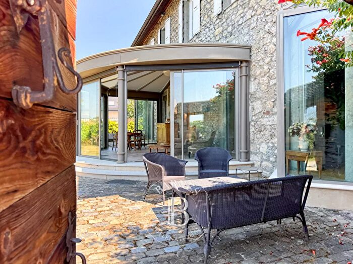 Maison 8 pièces à Chambéry, à vendre