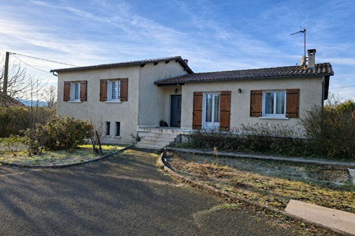 Maison à vendre - Bassillac - 5 pièces - 3 chambres