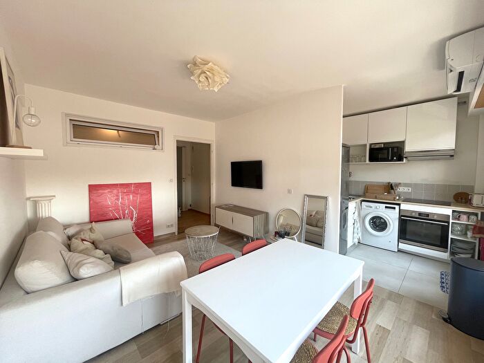 Nice, Vernier - Appartement 2 pièces à louer