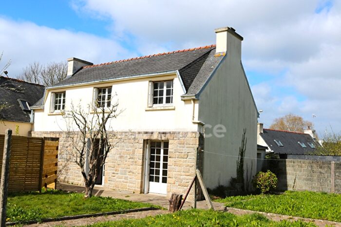 Maison à vendre - Plonéour-Lanvern - 5 pièces - 2 chambres