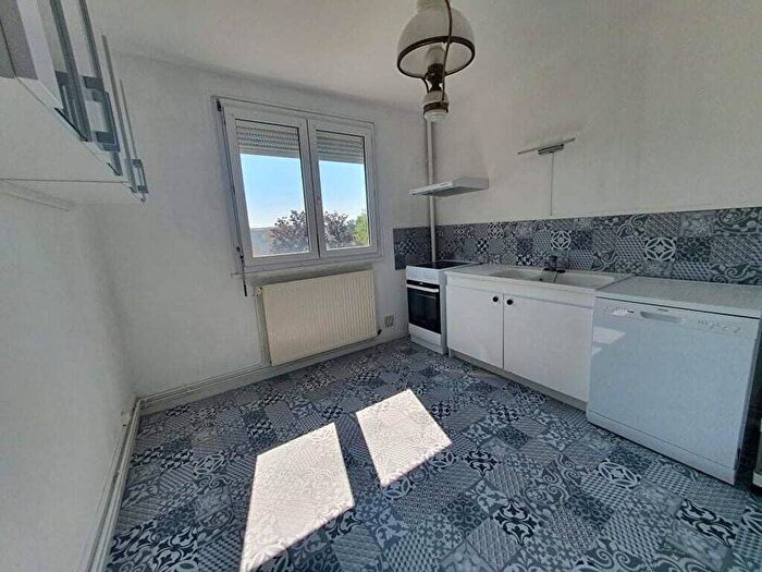 Appartement à louer - La Morlande, Avallon - 3 pièces - 2 chambres