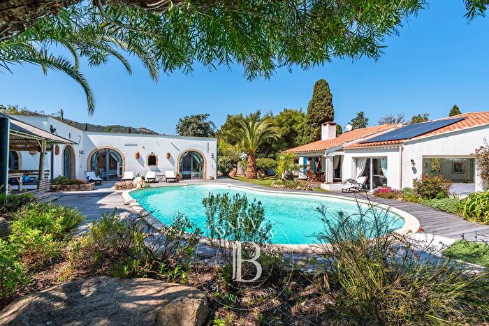 Maison à vendre - Calvi - 8 pièces - 4 chambres