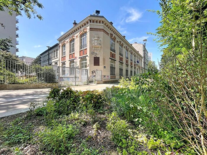 Paris 20ème, Belleville : Appartement 3 pièces à vendre