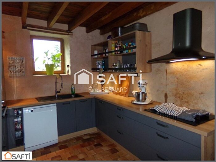 Maison à vendre - Loudun - 7 pièces - 3 chambres