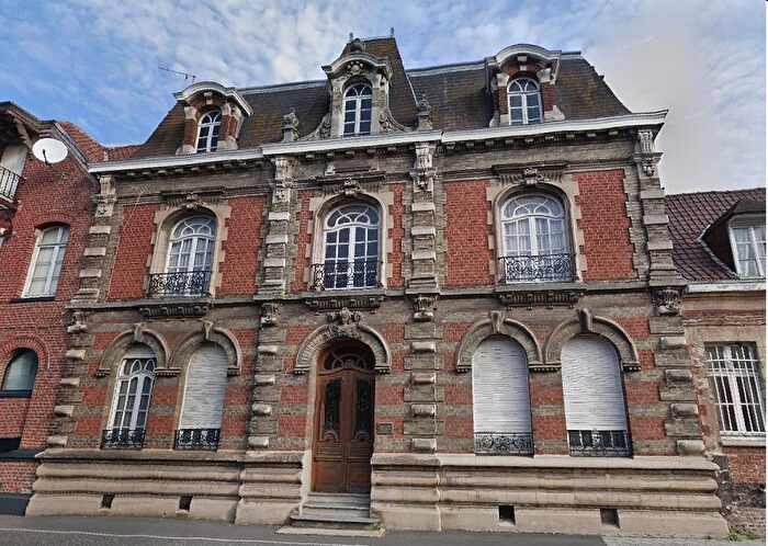 Maison à vendre - Raismes - 8 pièces - 5 chambres