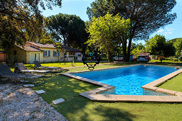 Maison 4 pièces à Roquebrune-sur-Argens, La Bouverie, à vendre