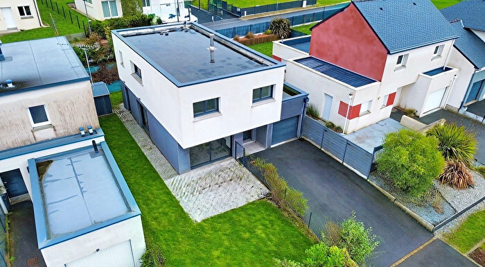 Maison à vendre - Ossé - 6 pièces - 4 chambres