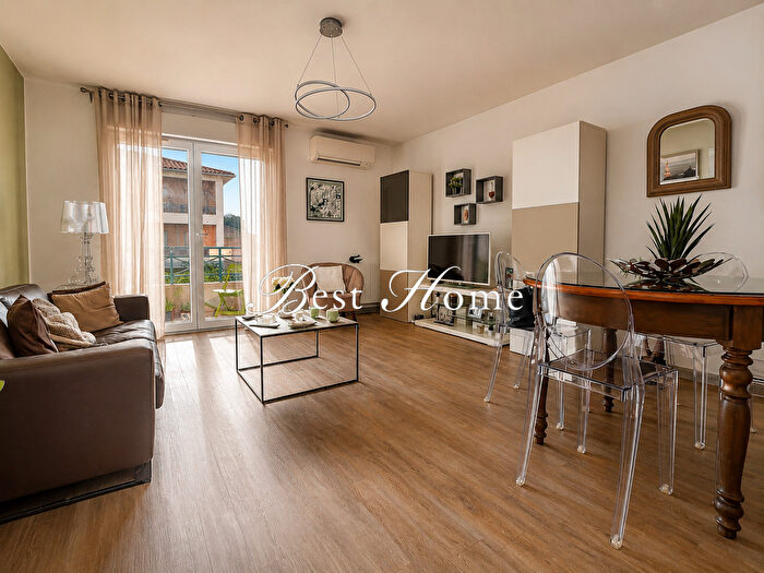 Nîmes, Ville Active - Appartement 3 pièces à vendre