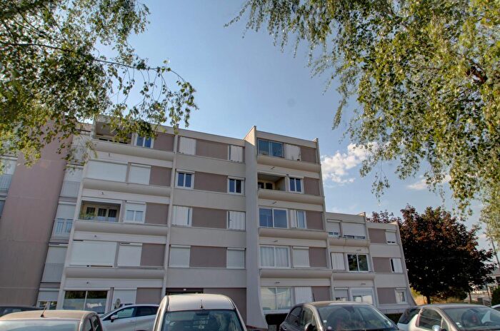 Saran, Centre-ville, Bois Joly, La Chiperie : Appartement 3 pièces à vendre