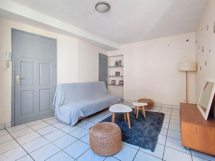 Appartement à louer - Perpignan, Saint-Jean - 2 pièces - 1 chambre