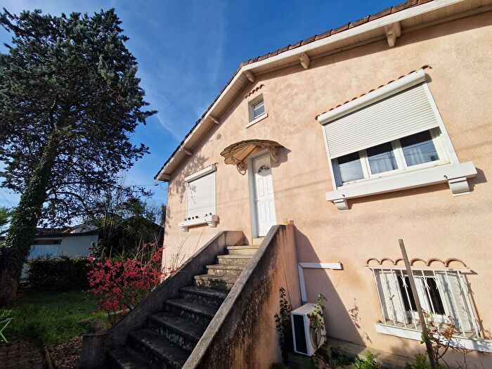 Maison à vendre - Auch, Zone dactivité Sud - 6 pièces - 3 chambres
