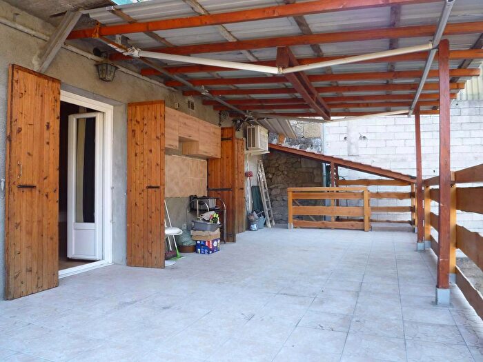 Appartement à vendre - Guillaumes - 3 pièces - 2 chambres