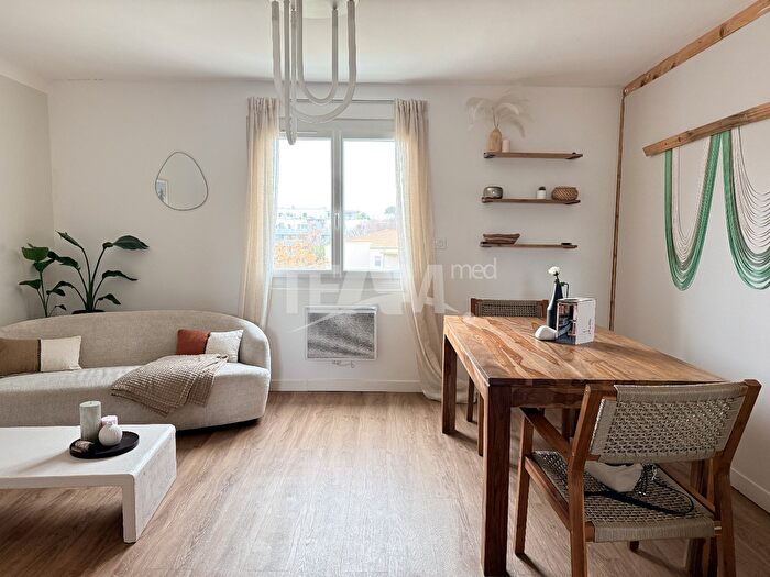 Appartement à louer - Sète, Les Métairies - 3 pièces - 2 chambres