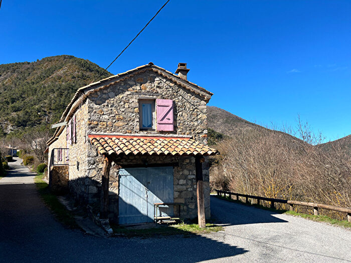 Chanousse : Maison 4 pièces à vendre