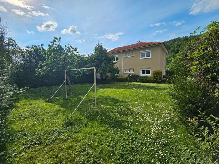 Maison 6 pièces à vendre à Le Chambon-Feugerolles, Centre-ville, Gare