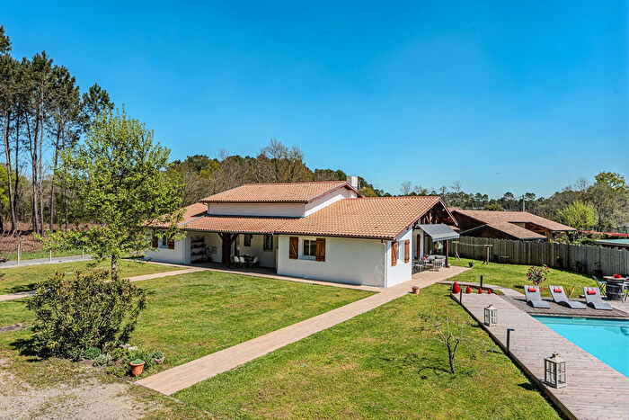 Maison 5 pièces à Salles, à vendre