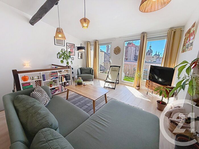 Appartement 4 pièces à Chalon-sur-Saône, Centre-ville, à louer