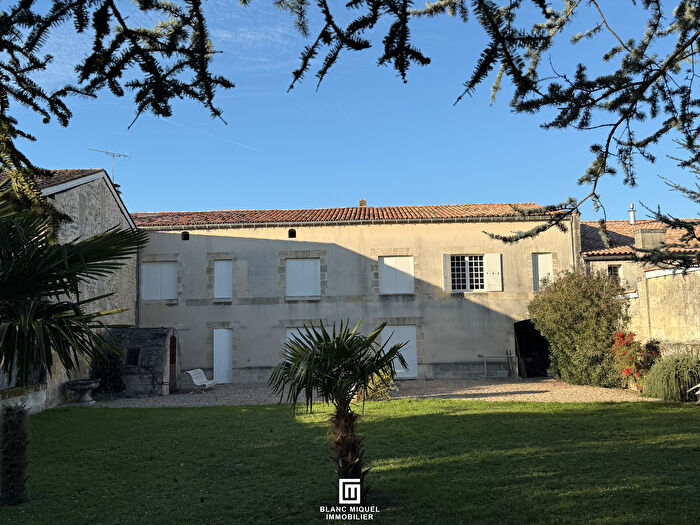 Maison 8 pièces à Saint-Gervais, à vendre