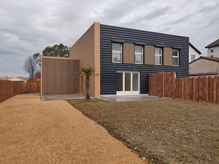 Appartement à louer - Saint-André-Goule-dOie - 3 pièces - 2 chambres