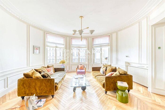 Appartement à louer - Neuilly-sur-Seine - 6 pièces - 3 chambres