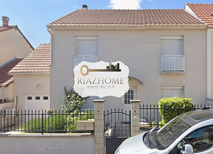 Maison à vendre - Villetaneuse, Centre-ville, Stade, Hameau du Parc - 6 pièces - 4 chambres