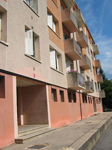 Appartement à louer - Le Cheylard - 4 pièces - 3 chambres