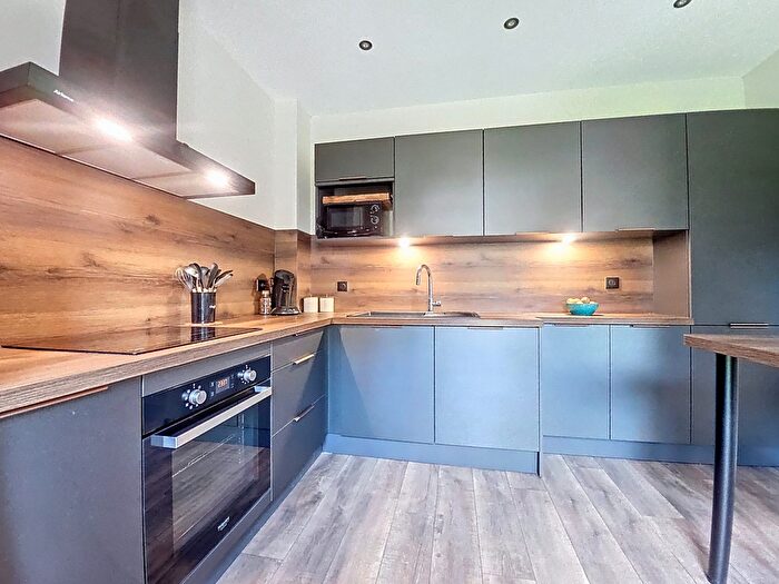 Maison à vendre - Saint-Nicolas-de-Port - 6 pièces - 4 chambres