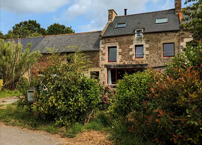 Maison à vendre - Ploubalay - 4 pièces - 3 chambres