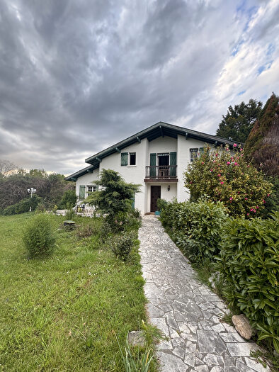 Maison à vendre - Mouguerre - 5 pièces - 4 chambres