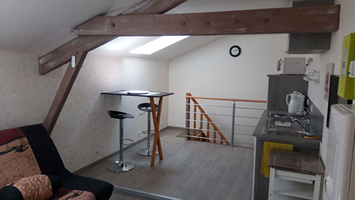 Appartement à louer - Saintes, La Gare, Sébastien de Brouard, La Fenêtre - 2 pièces - 1 chambre