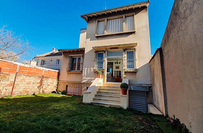 Maison à vendre - Colombes, Henri Martin Estienne dOrves - 5 pièces - 3 chambres