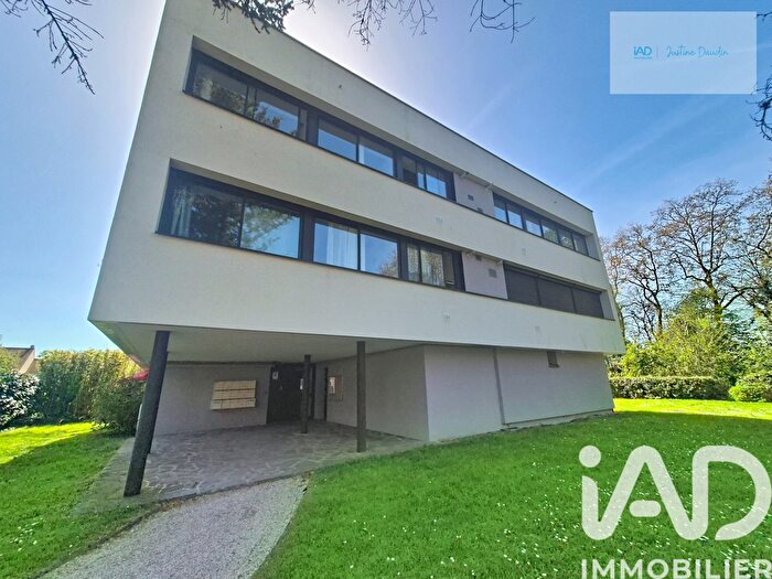 Appartement 3 pièces à Le Coudray-Montceaux, à vendre