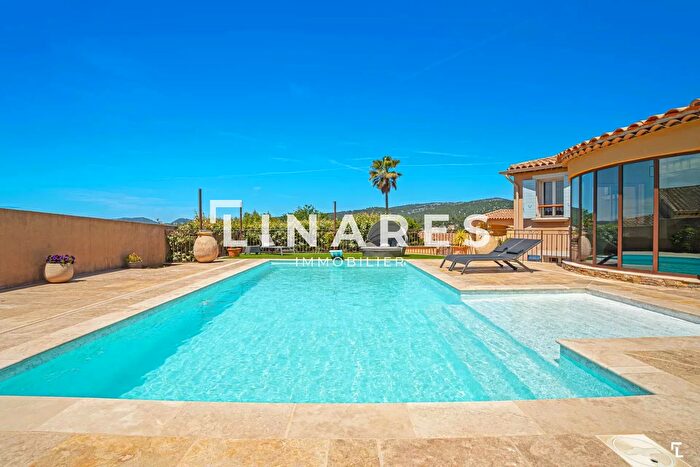 Maison à vendre - Ceyreste - 6 pièces - 5 chambres