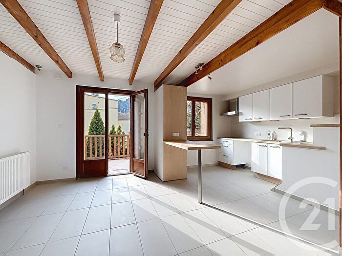 Appartement à louer - Remiremont - 3 pièces - 2 chambres