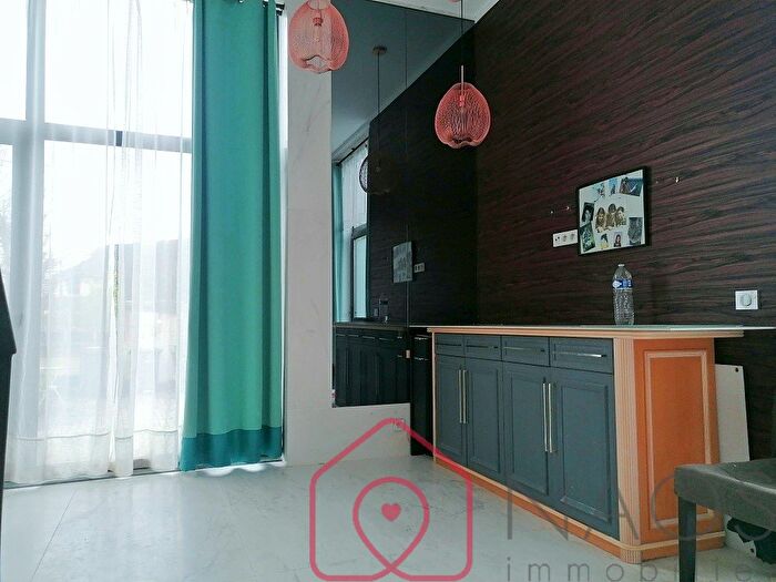 Maison à vendre - Mandres-les-Roses - 3 pièces - 2 chambres