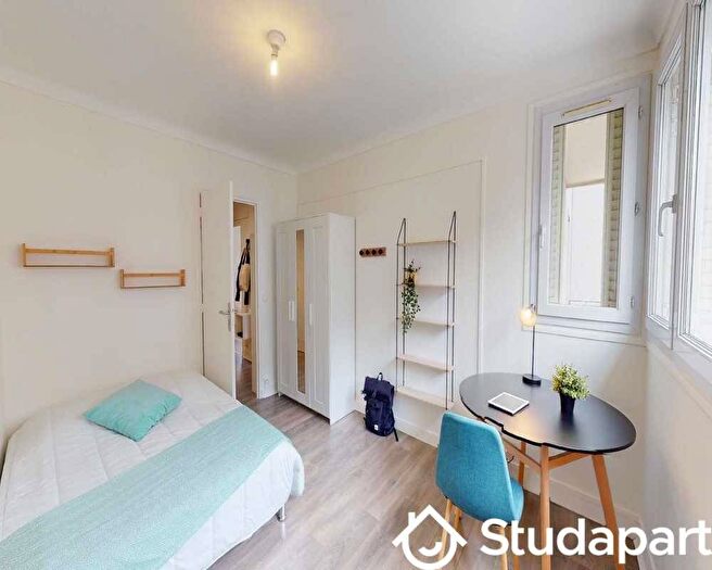 Appartement à louer - Clichy-Batignolles, Paris ème arrondissement - 1 pièce - 1 chambre