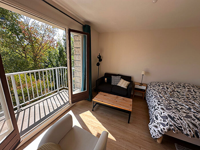 Appartement 1 pièce à vendre à Suresnes, République