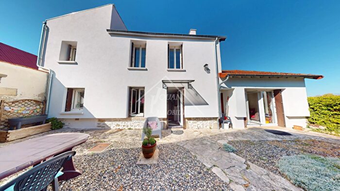 Vensat : Maison 4 pièces à vendre