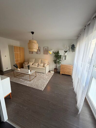 Paris 19ème, Buttes Chaumont, Laumière, Manin : Appartement 1 pièce à louer