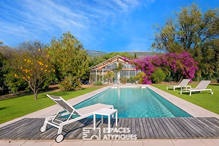 Maison à vendre - Saint-Vallier-de-Thiey - 4 pièces - 2 chambres