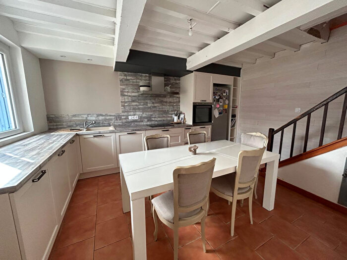 Maison à vendre - Carcassonne - 5 pièces - 3 chambres