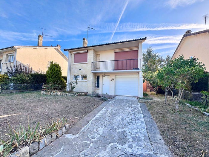 Maison 6 pièces à louer à Montsouris, Achères