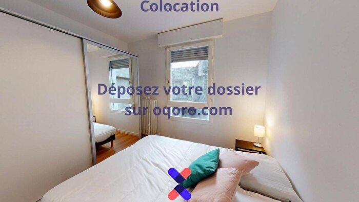 Appartement à louer - Croix Rousse Gros Caillou, Lyon ème arrondissement - 7 pièces - 6 chambres