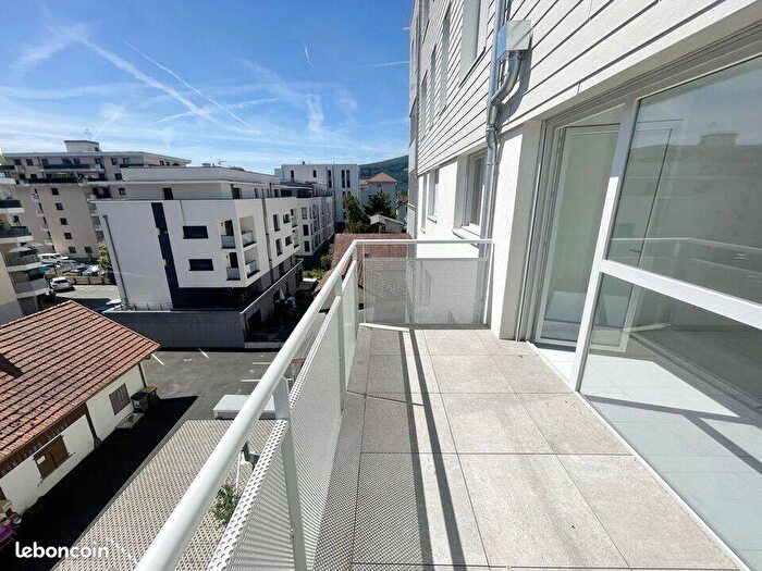 Appartement à louer - Beulet-Ile de France, Annemasse - 2 pièces - 1 chambre